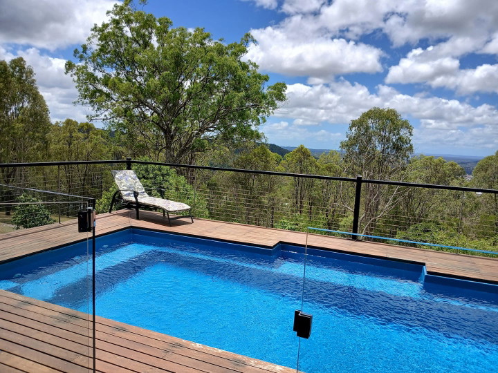 Spacious, Private Apartment With Views - Brisbane