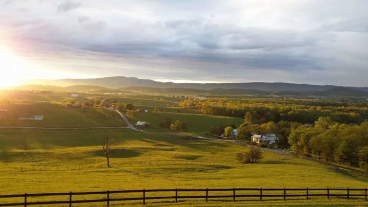 Hilltop Apartment At Glendor Farm - Harrisonburg, VA