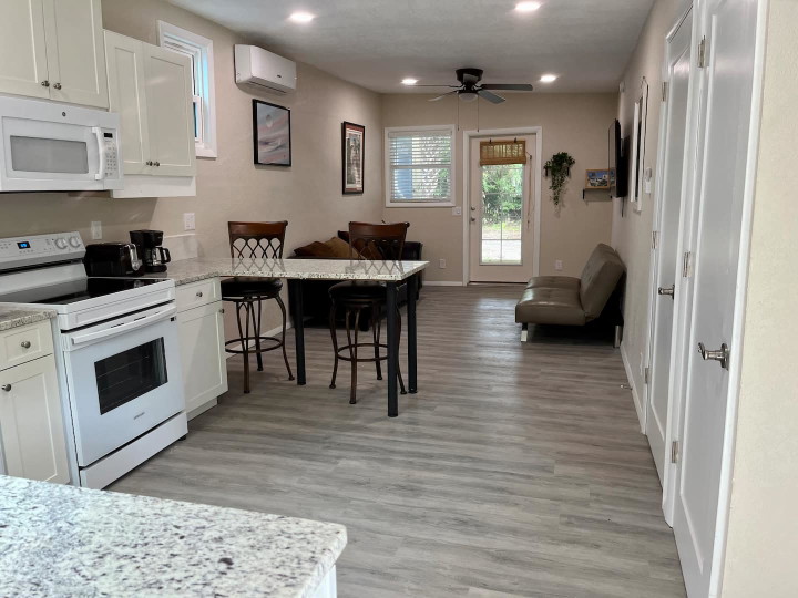 Casa Pina.  Cute 1bed 1 Bath With Patio And King - Tarpon Springs, FL