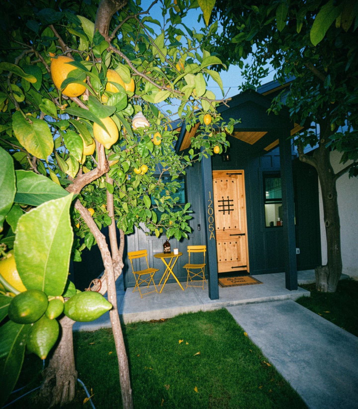 Sahoura's Guesthouse - Downey, CA
