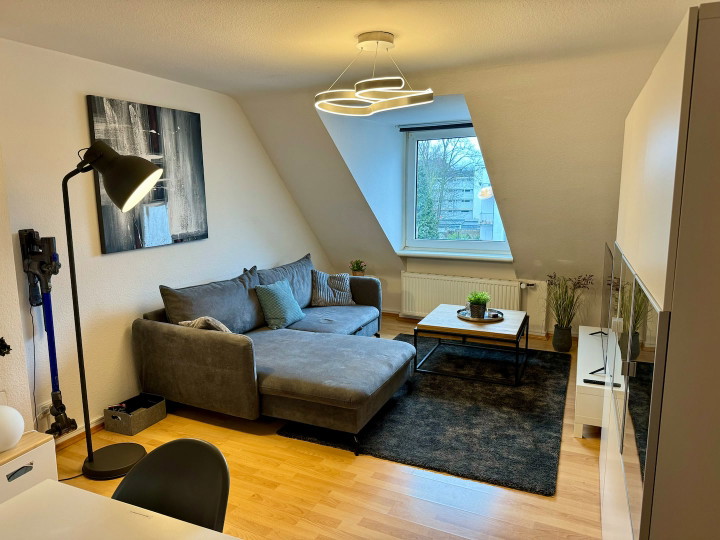 Schöne Dg-wohnung Mit Allem Was Man Braucht - Aachen