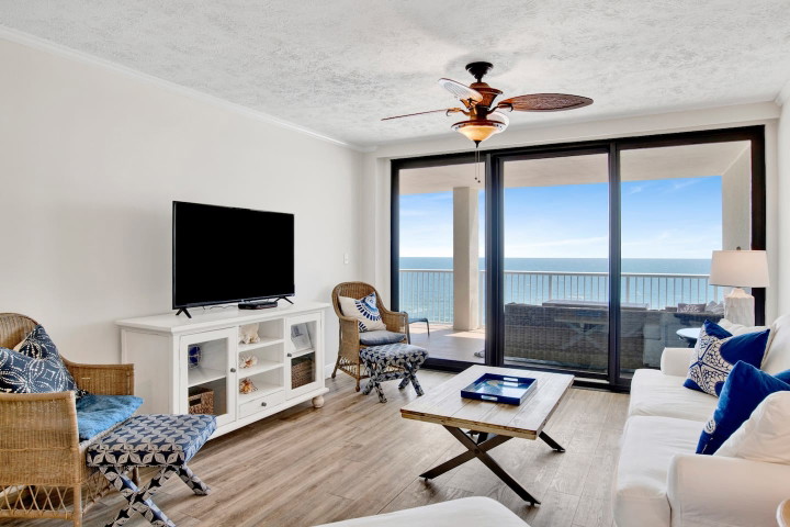 Summer House 902b | Beach Front! Spacious! Updated - Orange Beach, AL