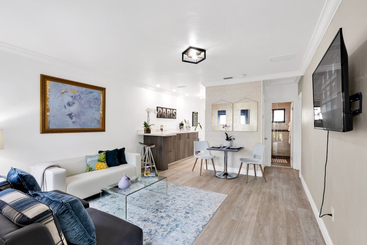 *Romantic Miami 1br/parking +Quiet Retreat - North Miami, FL