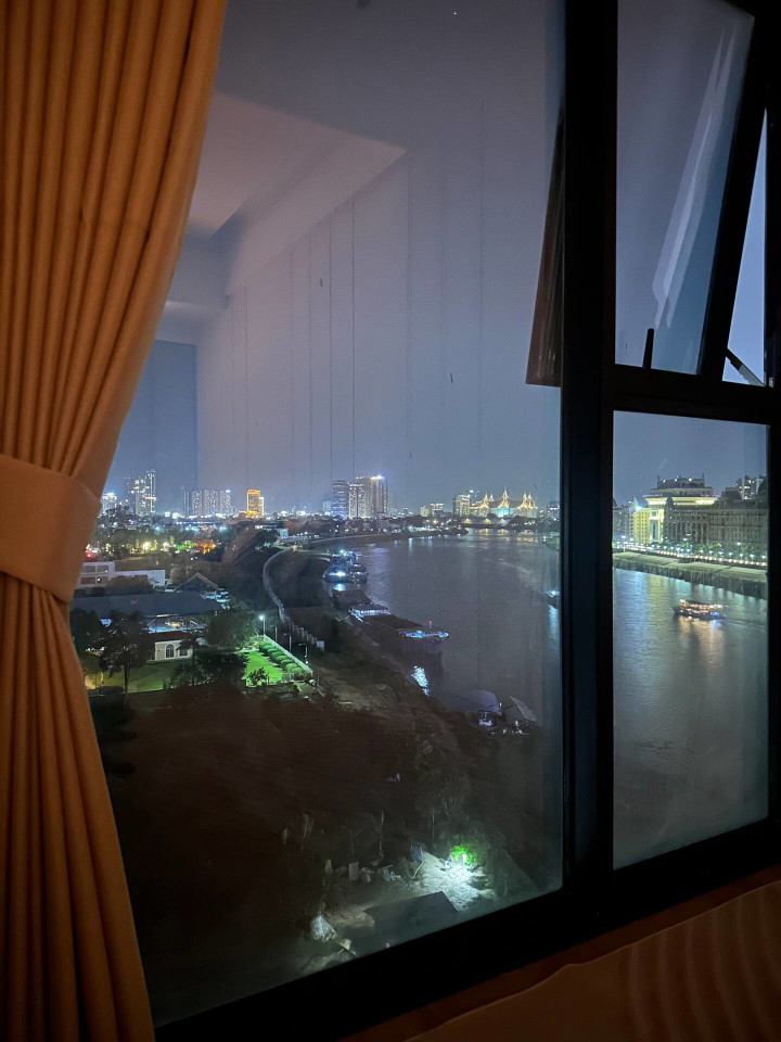Vue Aston Studio Condo River View - Cambodia