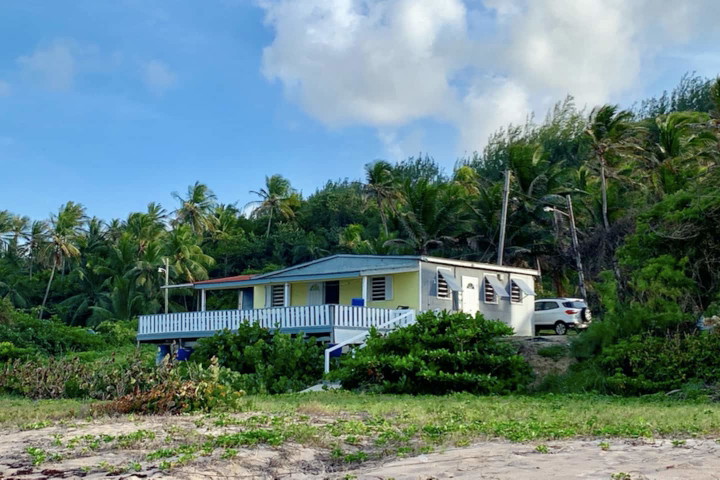 Beach House On East Coast - Barbados
