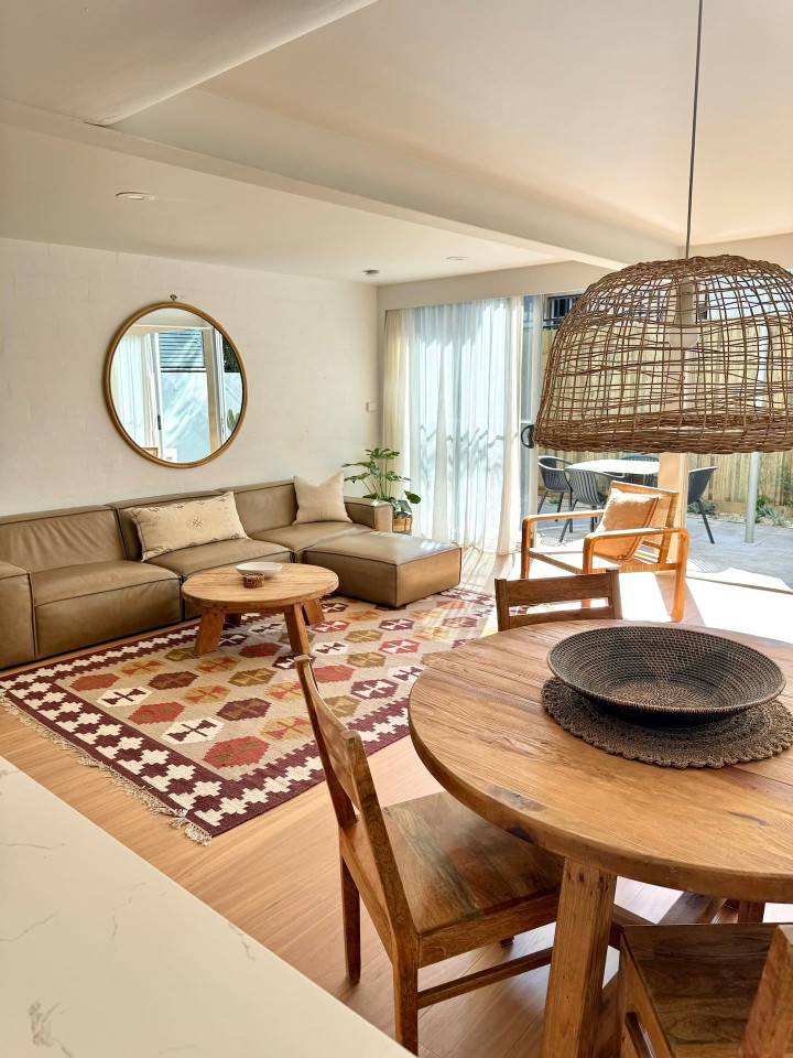 Spacious A/c Apartment - Dead Centre Of Town! - Byron Bay