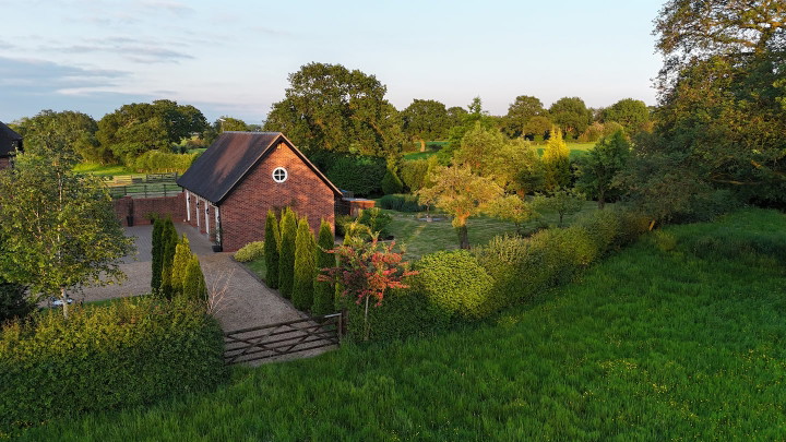 Cheshire Retreat At Within Street Farm - Cheshire