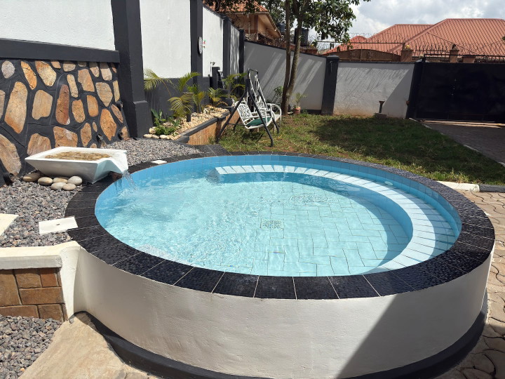 Standalone Residence With Pool And Ac - Uganda