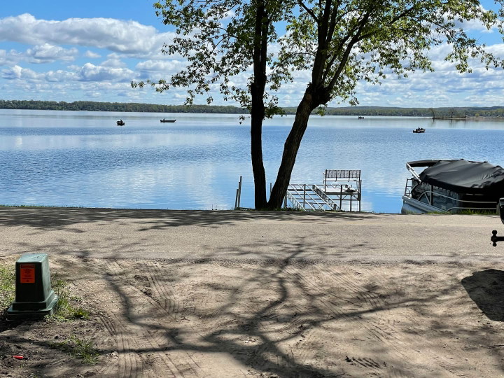 Fern Beach Hideaway - Detroit Lakes, MN