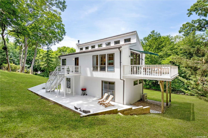 Walk To Breakwater Beach In Heart Of Wine Country - The Hamptons, NY