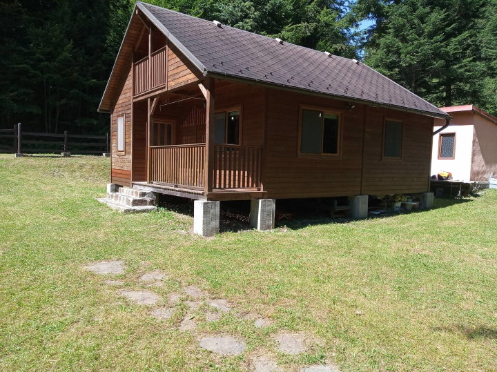 Cabană Liniștită Pentru 4-8 Persoane - Anina