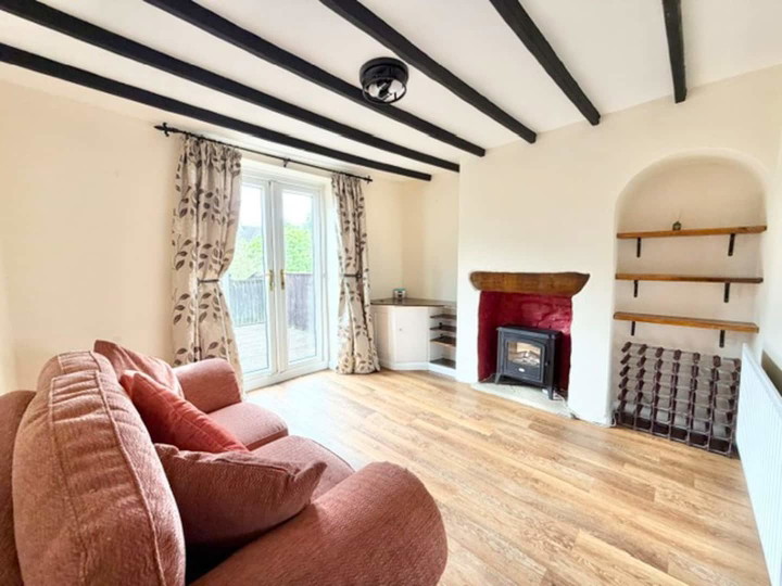 2 Bedroom Cottage In Louth - Louth