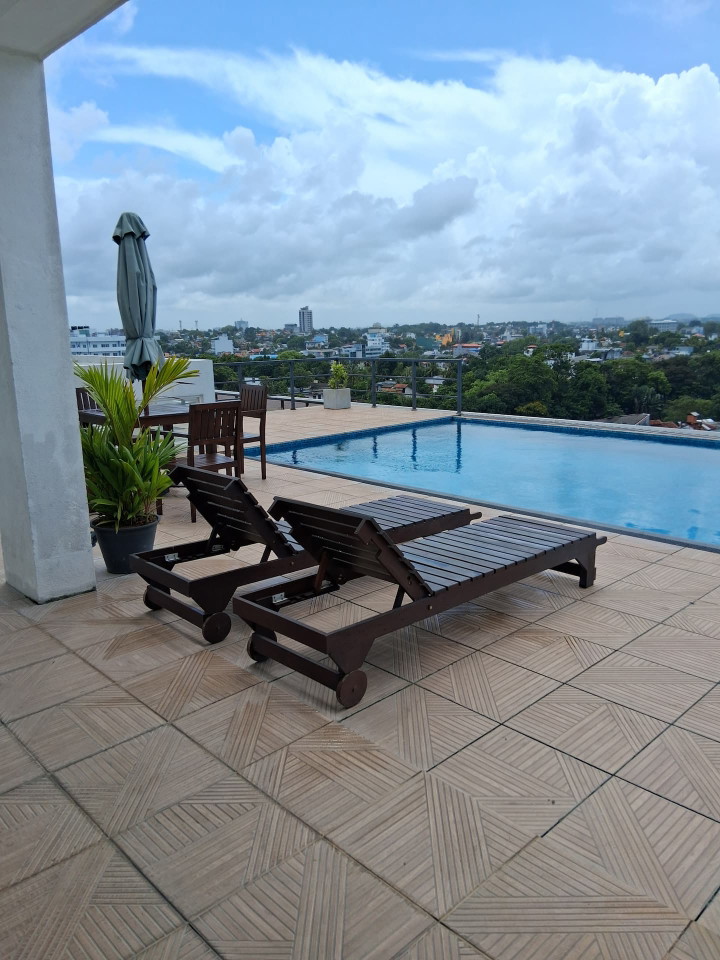 Worry Free, Spacious And Fully Air-conditioned. - Colombo