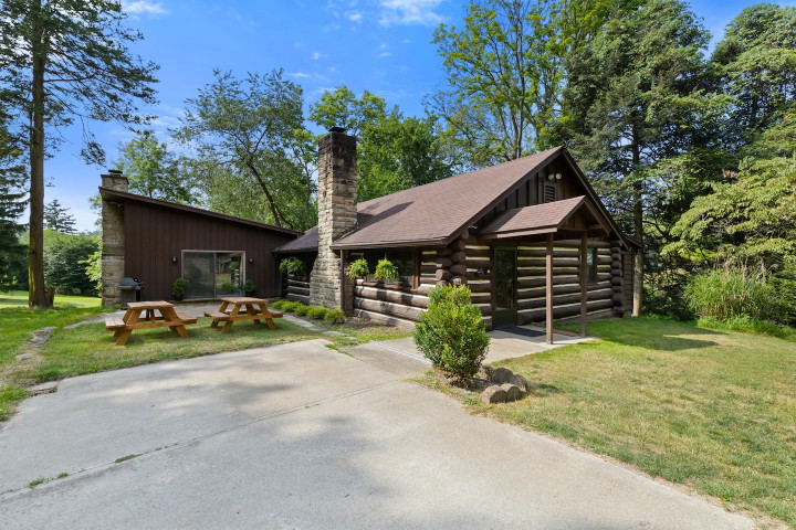 Log Cabin In Oglebay, Wheeling - Wheeling, WV