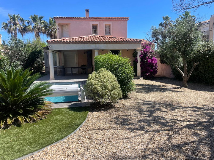 Belle Villa 8pers, Piscine, Boulodrome, Mer à 100m - Agde