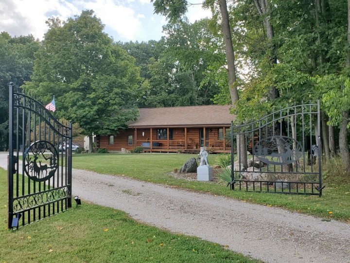 Enjoy The Serenity Of Cabin Life - Indiana (State)