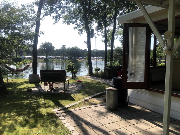 Boshuisje Aan Het Meer - Uden