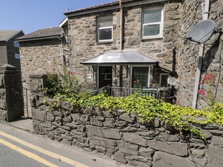 4a Victoria Place - Barmouth