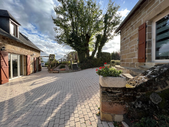 Le Pigeonnier De Lissac - Gîte Les Monédières - Brive-la-Gaillarde