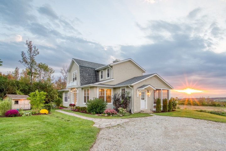 Cape Cod Villa @ Coffin Ridge - Owen Sound