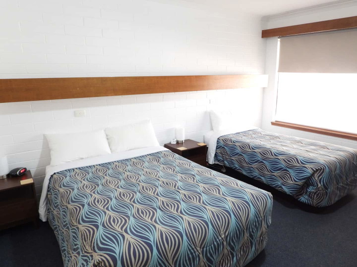 Orana Motor Inn Deluxe Twin Room - Mildura