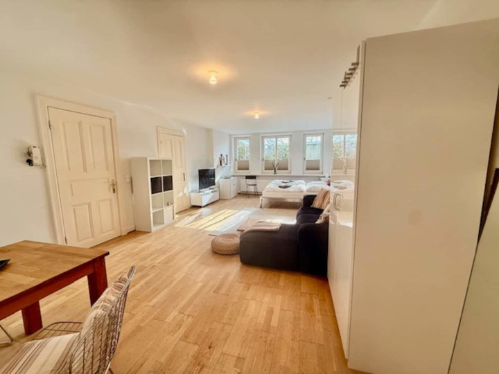 Cozy Apartment In Winterhuder Stadtvilla - Hamburg