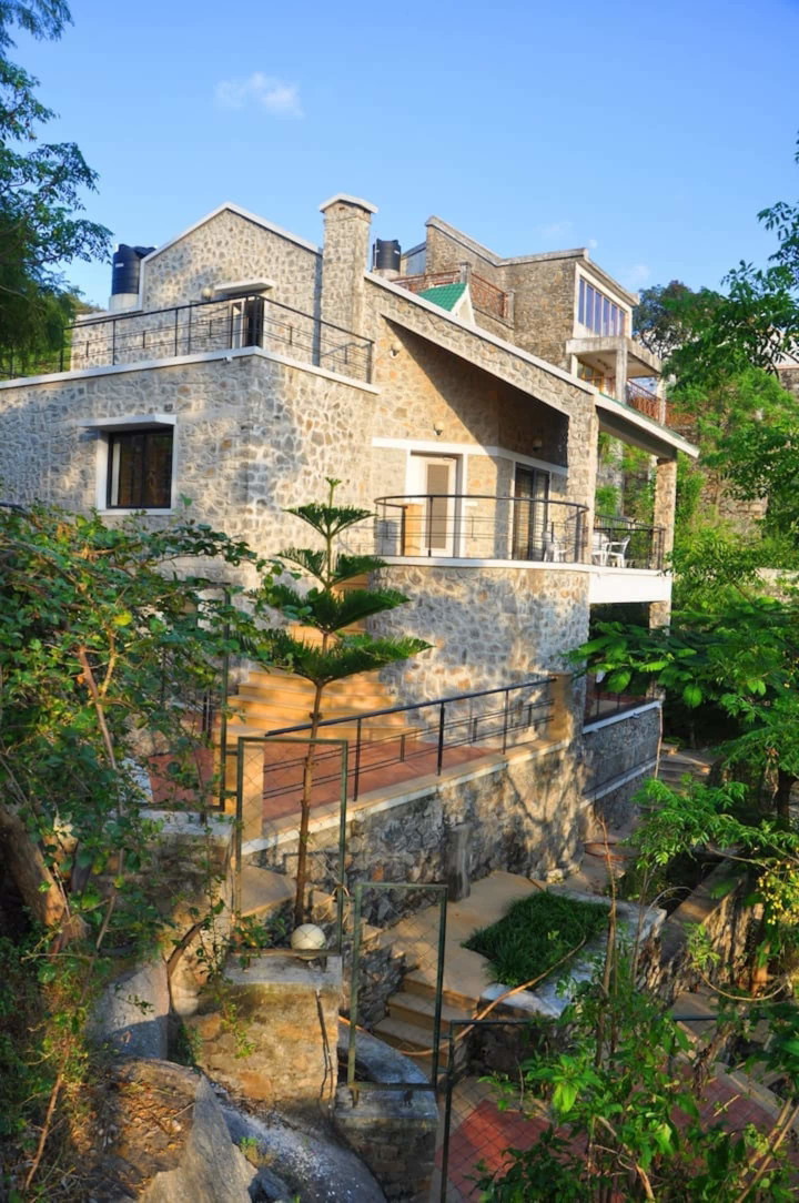 Mountain View Kaanchi Villa Abu - Vadodara