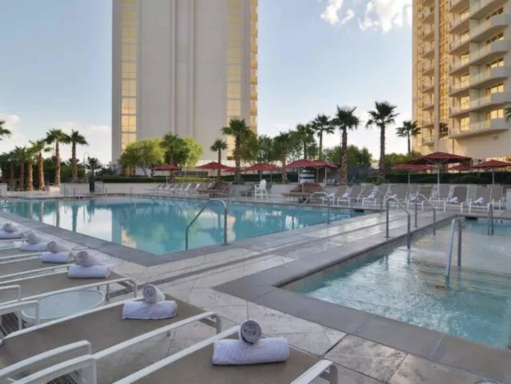 Signature At Mgm Grand - All Suites - Las Vegas