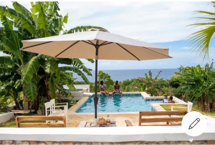 Catch My Drift: Bamboo Studio - Jamaica