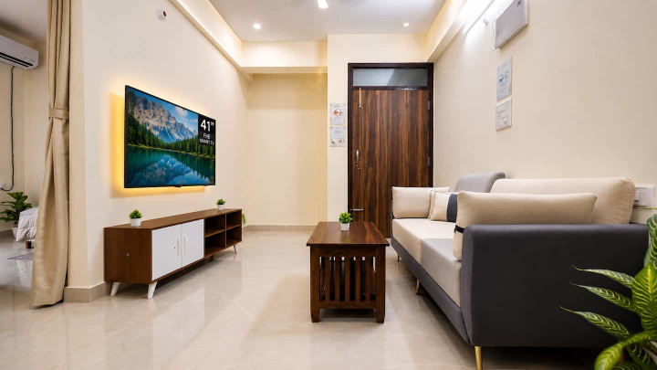 Comfort Home | Elite 1bhk | 5 Mins From Aiport - Patna