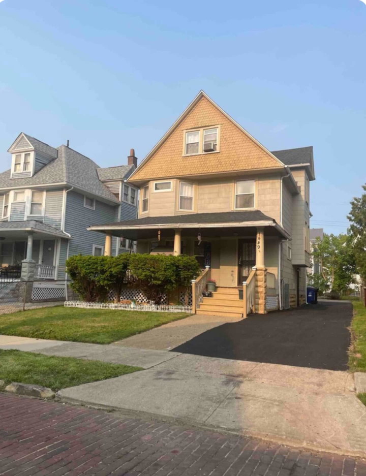 Cozy Home By University Circle Va,cc,& Museum - Cleveland, OH