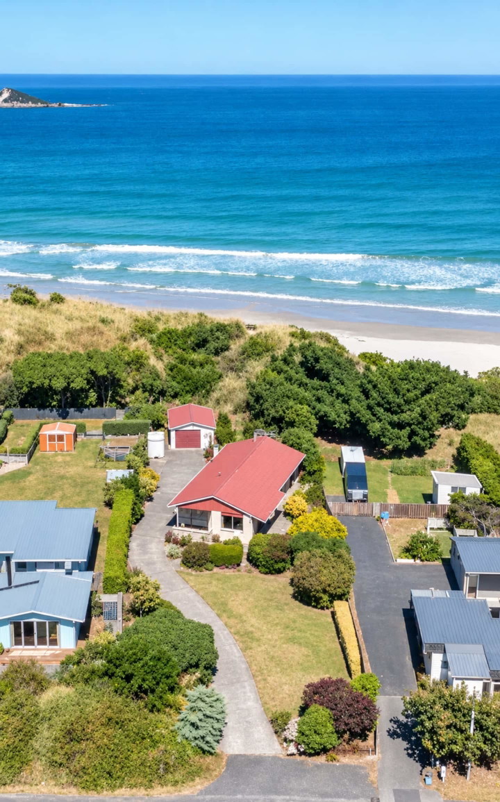 The Beach House - Private Beach Access & Sky Sport - Dunedin