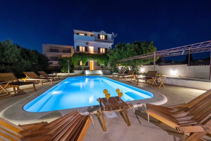 Villa Marija-beach House With Private Pool - Tisno
