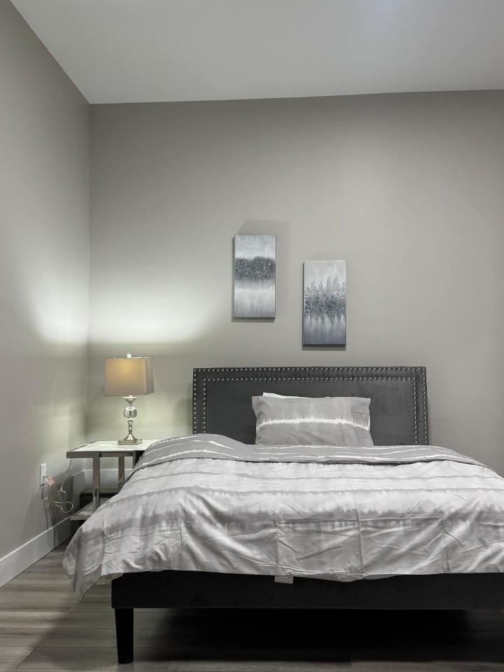 Modern Equipped Studio | Free Parking | Central - Surrey