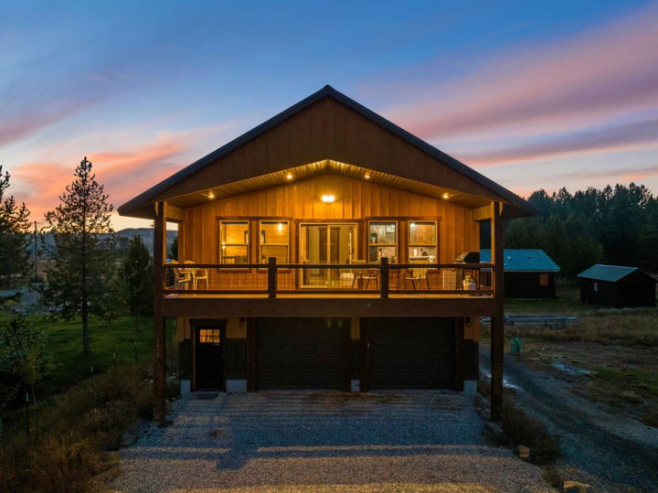 Walk To River, Game Room, Hot Tub & Yellowstone! - Island Park, ID