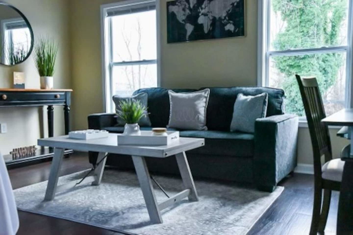 *Contemporary 1 Br Apt Close To Downtown* - Lexington, KY