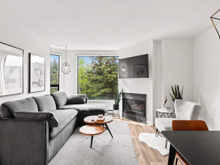 Mountain Haven: Ski In-out Condo With Scenic Views - Whistler Blackcomb