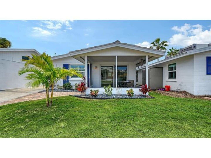 Beachside Bliss Retreat Aloha Kai #63 - Siesta Key, FL