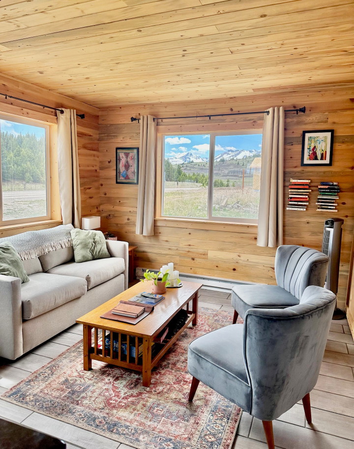 Peaceful Cabin W/ Waterfall Near Glacier Natl Park - Montana