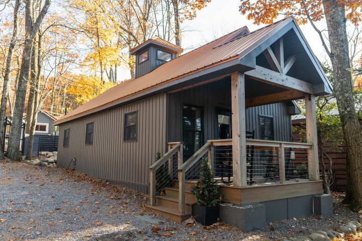Lake Harmony! Lake, Hike, Dine, Bars, Shop & More! - Pennsylvania