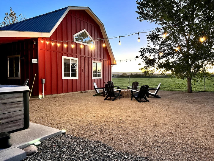 Barn House Stay Near Palisade, Hot Tub And Views! - Colorado