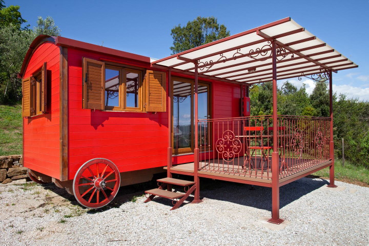 Red Fox Gypsy Caravan - Suvereto