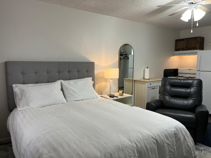 Blue Jay Studios - Garden City, KS