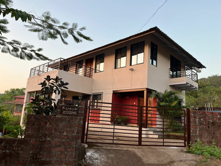 The Woods Villa - Dapoli