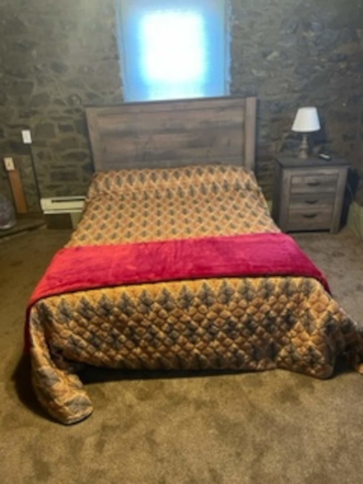 Historic Seipsville Inn Room 2 (Red) - Easton