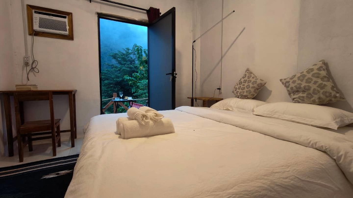 Mimosa Studio - Laos