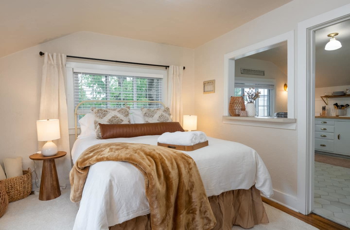 Cozy Studio Apt, 5 Min Walk To Downtown - Montana