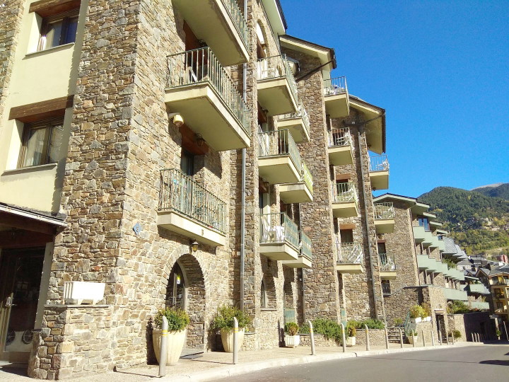 Atico  Wifi . Encamp Andorra 2 Habit  6 Personas - Andorra