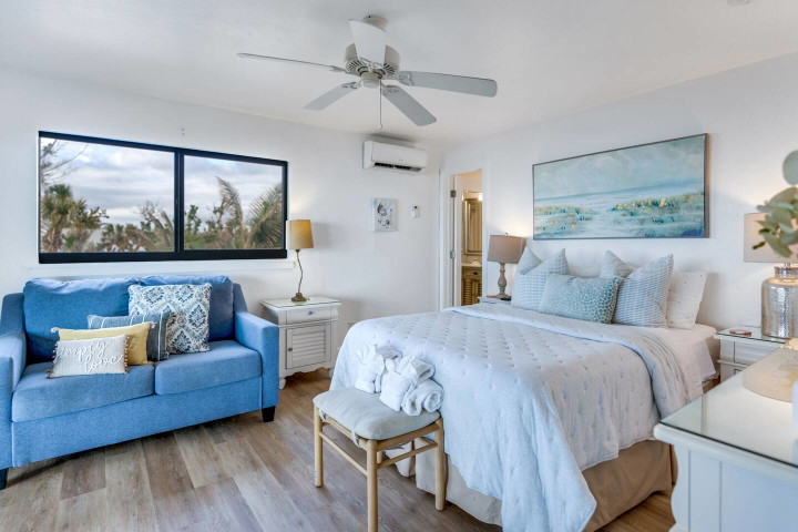 Breathtaking Views - Romantic Honeymoon Suite - Jensen's "On The Gulf" 4 - Sanibel Island, FL