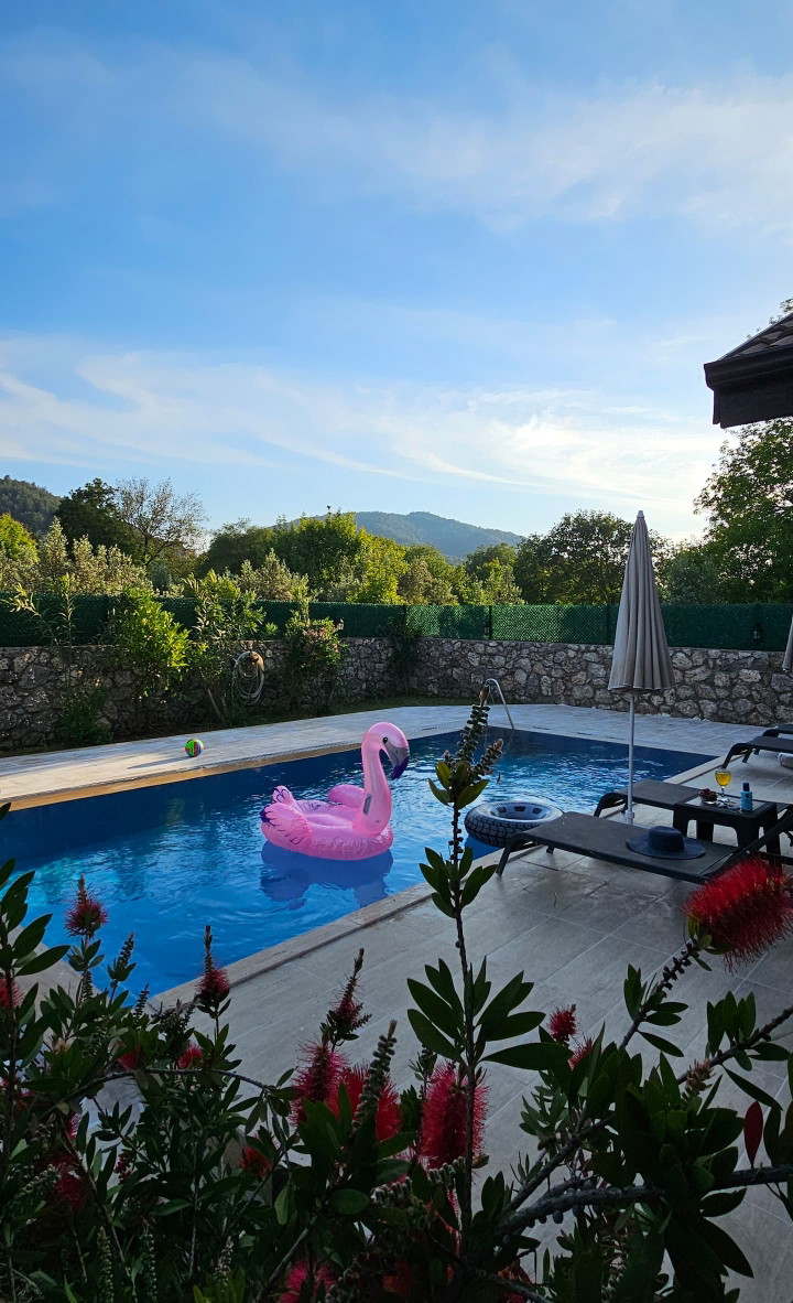 Comfortable 2+1 Detached Villa With Jacuzzi Pool In Fethiye - Çeşme